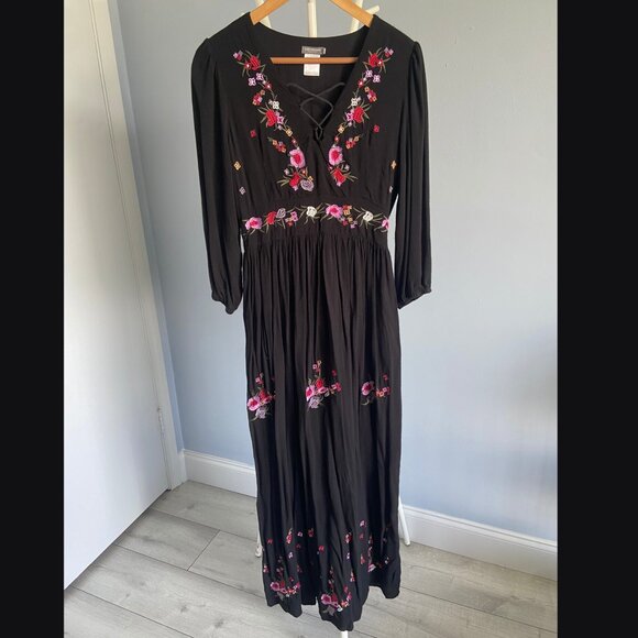EARTHBOUND | Dresses | Earthbound Black Floral Embroidered Maxi Dress ...